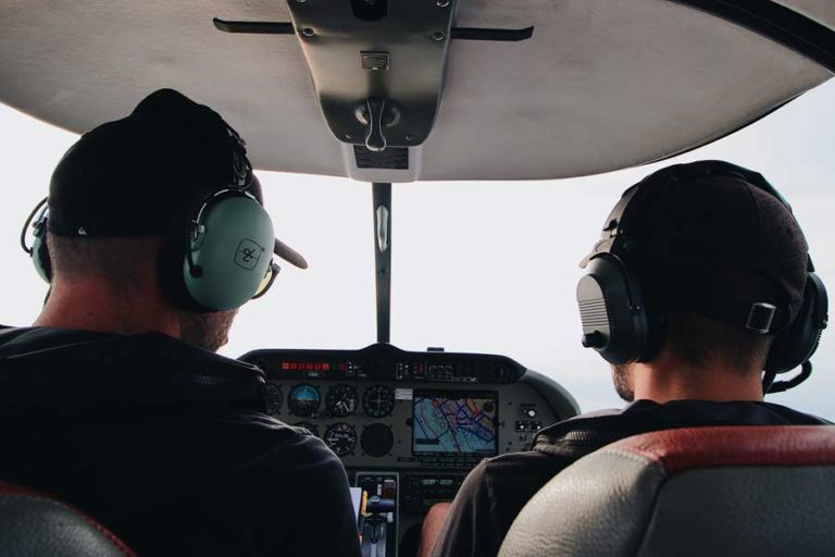 How to Be a Good Flight Instructor - 6 Helpful Tips - Thrust Flight