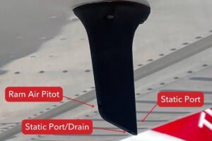 What Does a Pitot Tube Do on an Airplane? - Thrust Flight