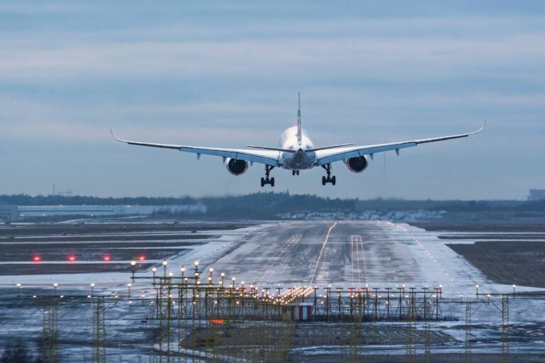 What Is ETOPS? What Every Aviator Needs to Know - Thrust Flight