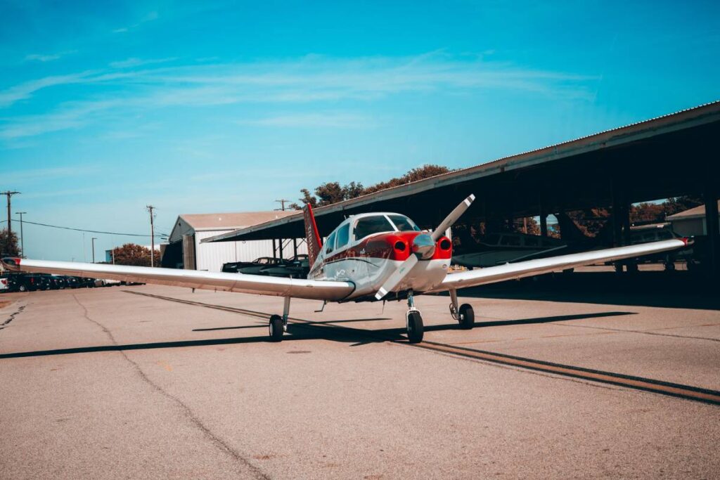 High Wing vs Low Wing: Which is Better? - Thrust Flight